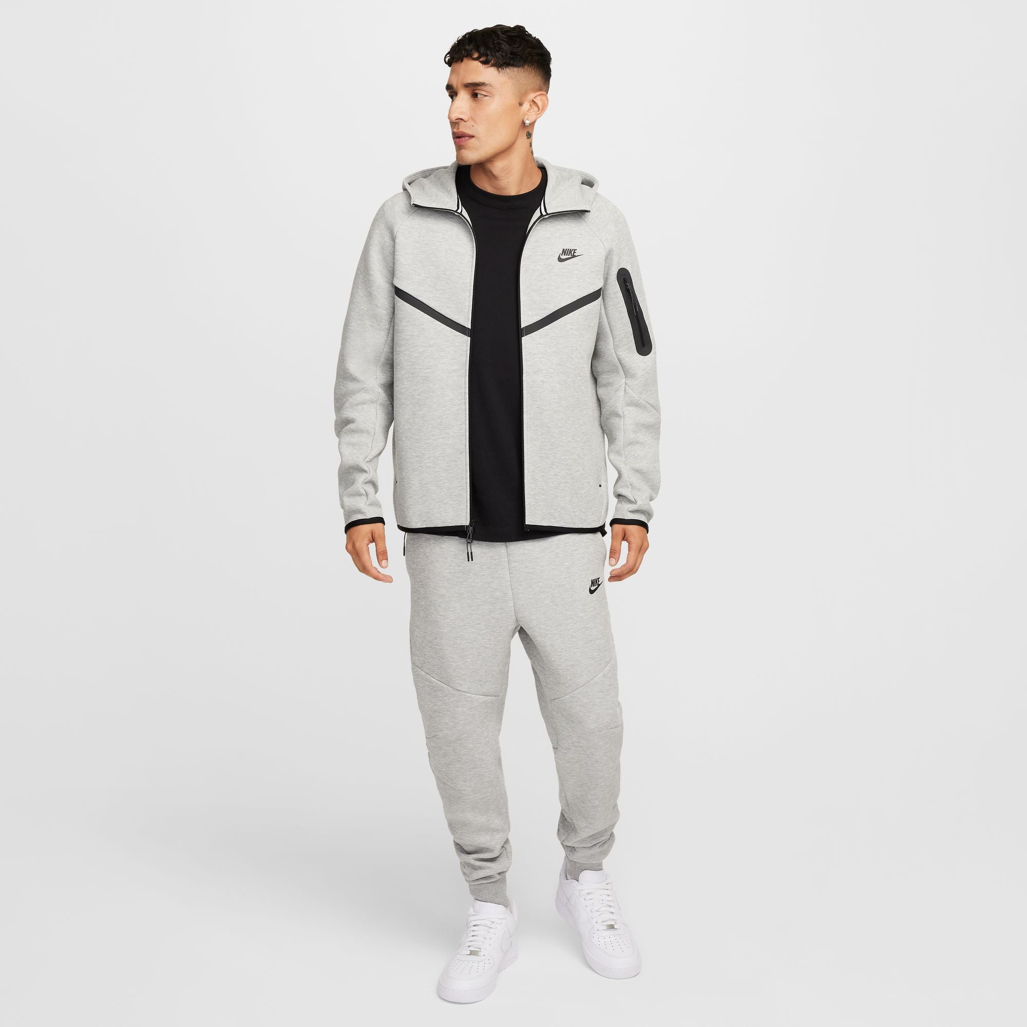 Nike Men’s Collection | Sneakers, Apparel & Streetwear – Creative Soul